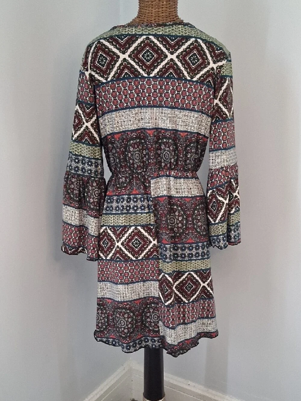 Banana Lemon | Dresses | Banana Lemon Crochettrim Boho Print Vneck ...